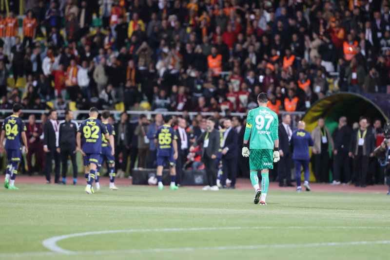 2 dakikalık Süper Kupa finali ve Galatasaraylı Icardi tarihe geçti ...